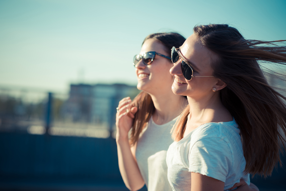 Ventajas de salir con una bisexual - MagLes Revsita